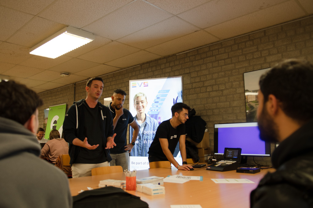 Speed Meeting en informatique : à la découverte des métiers ! | HEPL